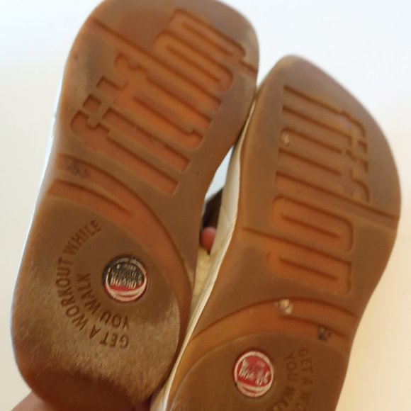 Fitflops | Shoes | Fitflop White Sandal Sz 7 | Poshmark